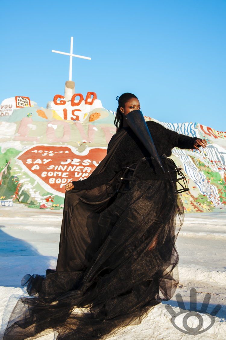 FASHION: Angels and a Raven, the latest editorials from Reflekt Mag ...